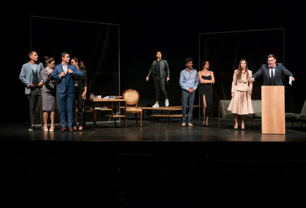 Predstava „Narodni poslanik” u koprodukciji Nikšićkog pozorišta ...